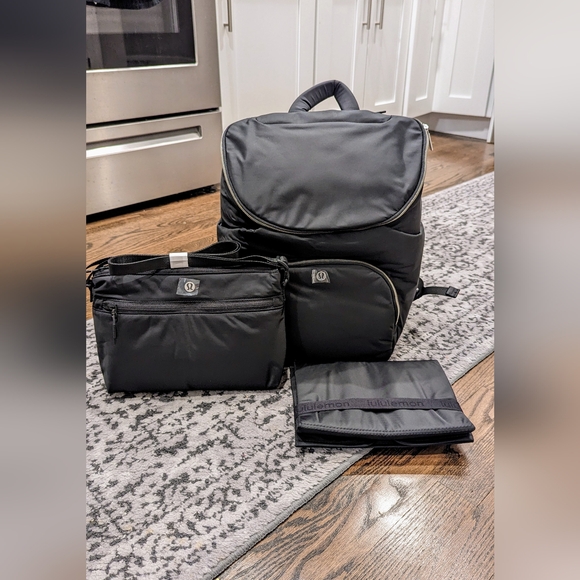 lululemon athletica | Bags | Lululemon New Parent Backpack 7l 198 Black ...